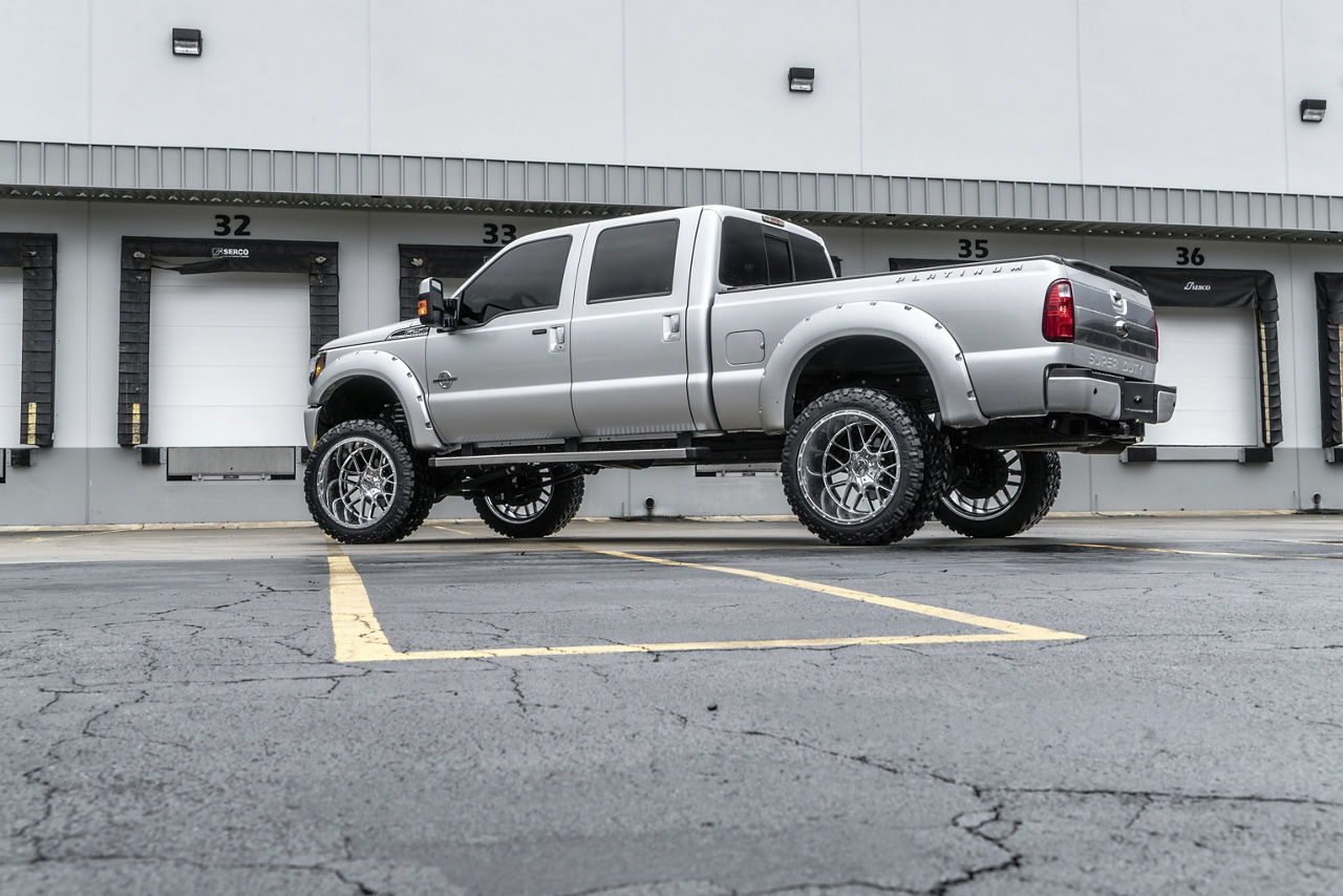 2015 Ford F250 - Moto Metal SEIGE - Chrome | Wheel Pros